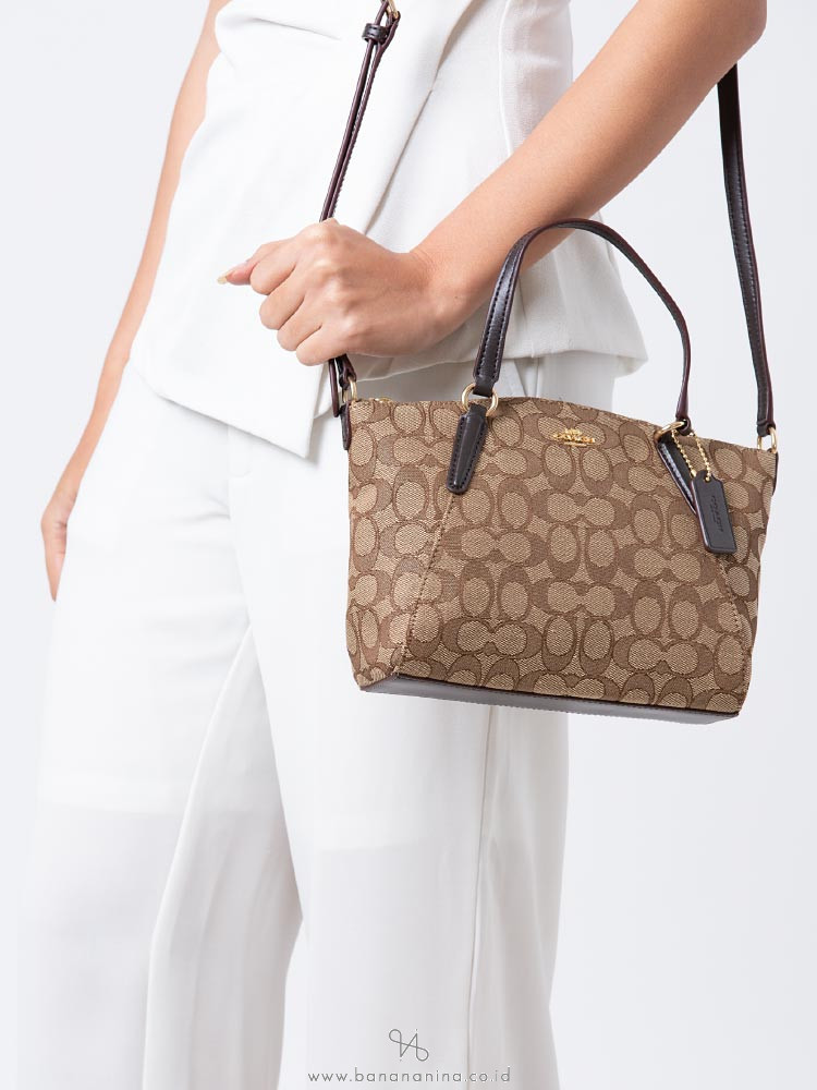 Authentic Coach Mini Kelsey Satchel In Outline Signature Shopee ...